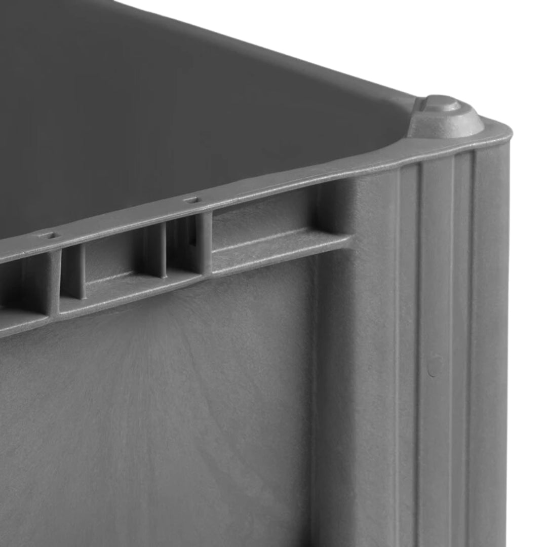 Food-Grade Plastic Pallet Box – 600L, Stackable, HDPE – Fletcher